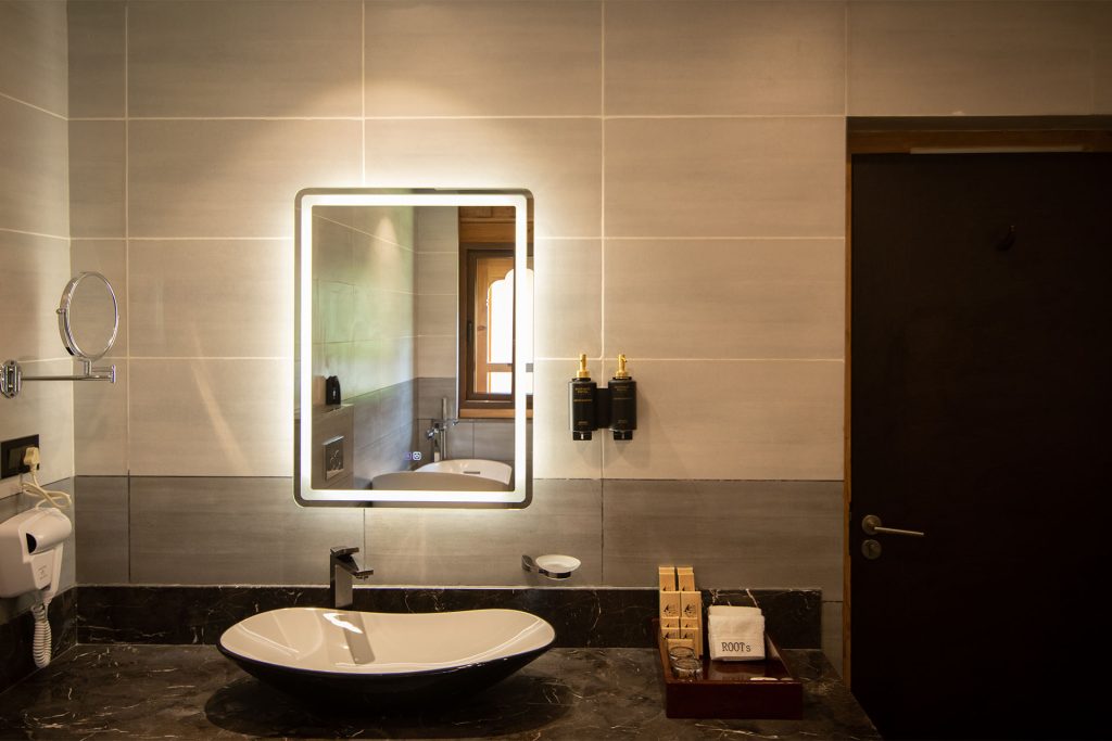 Junior Suite – Rustic Roots Resort