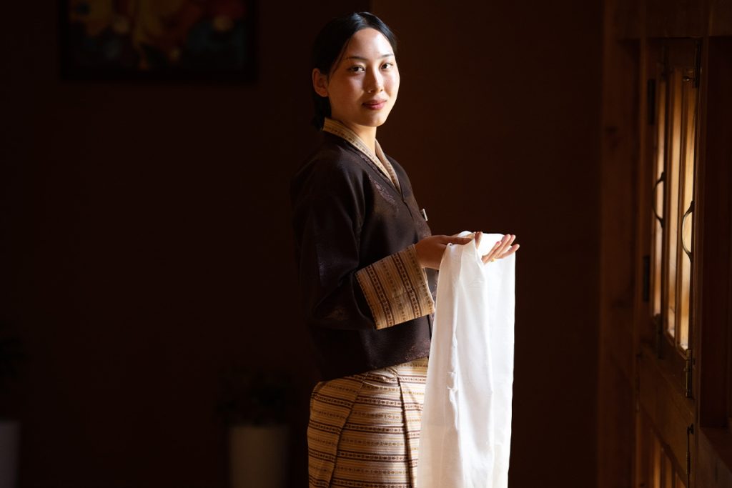 Book Now – Rustic Roots Resort